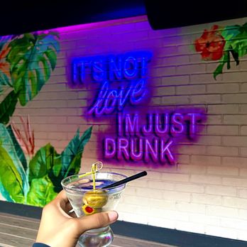 LEVEL TWO BAR & ROOFTOP - Updated December 2025 - 70 Photos & 141 ...