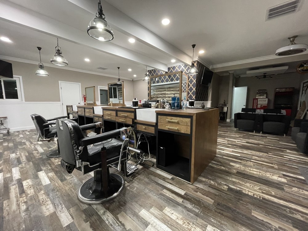 MONEY LINE BARBERSHOP - Updated October 2025 - 17 Photos & 15 Reviews ...