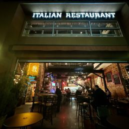 M’TUCCI’S MODERNO - Updated December 2025 - 755 Photos & 524 Reviews ...