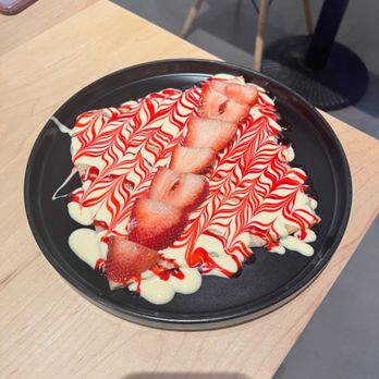 LUNE CAFE - Updated November 2024 - 101 Photos & 59 Reviews - 107 1st ...