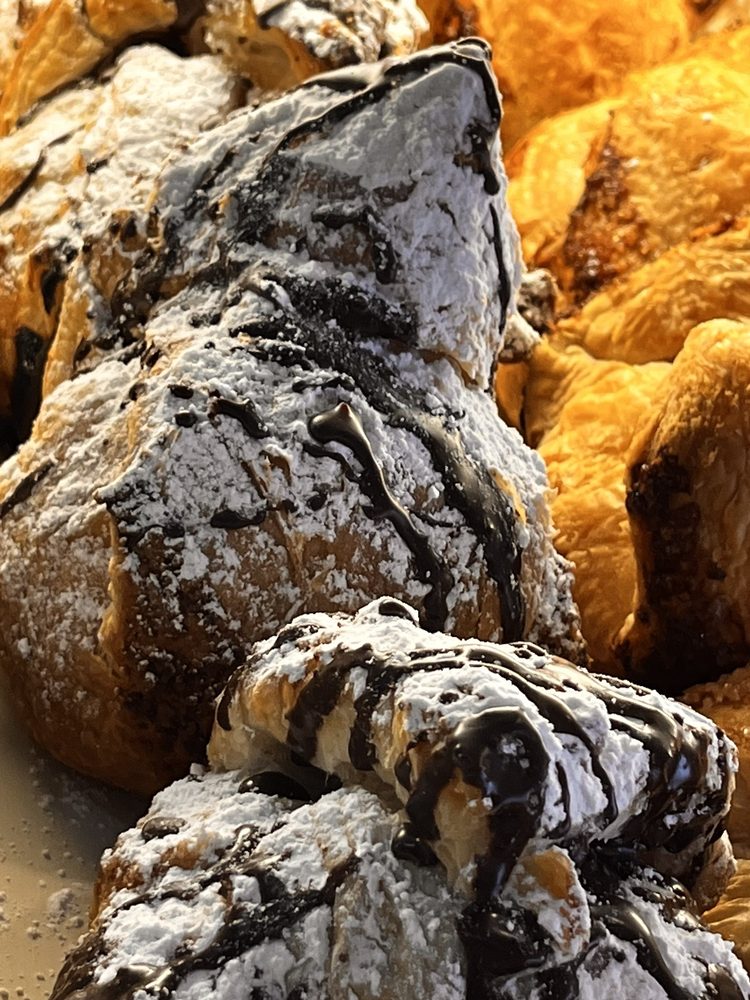 DOLCI MOMENTI BAKERY & CAFE - Updated January 2026 - 67 Photos & 56 ...