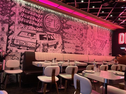 DEVILLE DINERBAR - 1237 Photos & 599 Reviews - 1425 Rue Stanley ...