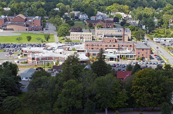 BAYSTATE REHABILITATION CARE - Updated October 2025 - 19 Photos - 360 ...