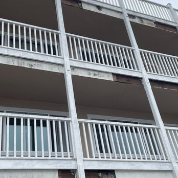 LOVERS POINT INN - Updated May 2025 - 271 Photos & 361 Reviews - 625 ...