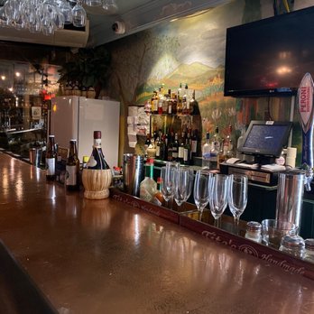 MONJUNIS ITALIAN CAFE - Updated April 2025 - 312 Photos & 198 Reviews ...