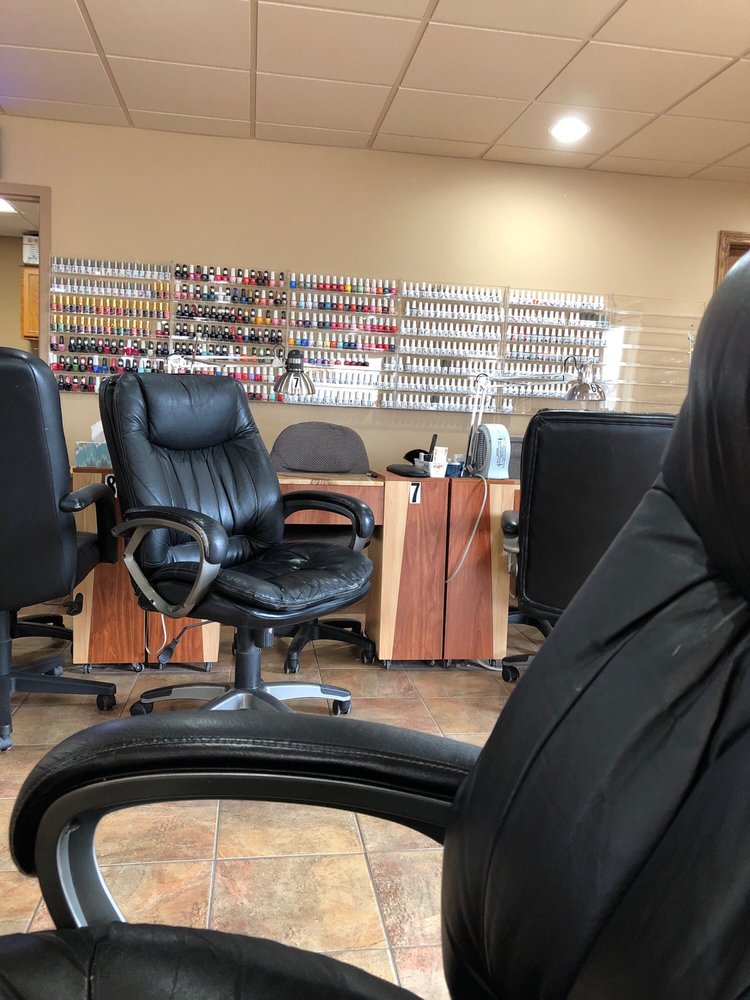 TOP NAILS - Updated December 2025 - 16 Reviews - 1240 N Perkins St ...
