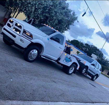 OVERALL TOWING - Updated May 2026 - 16 Photos & 22 Reviews - Miami ...