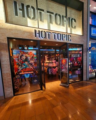 HOT TOPIC - Updated July 2025 - 15 Photos & 21 Reviews - 3200 Las Vegas ...