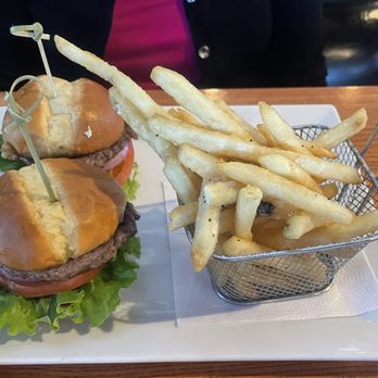 SLATTERY’S PUB & GRILL - Updated July 2025 - 298 Photos & 352 Reviews ...