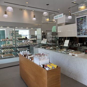 CRAVE CUPCAKES - GALLERIA - Updated December 2025 - 632 Photos & 1147 ...