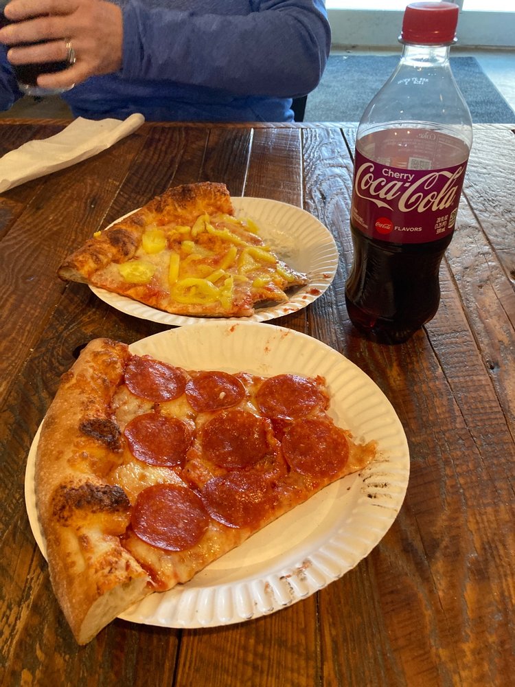 BRADS PIZZA - Updated October 2025 - 18 Reviews - 3563 NY-43, West Sand ...