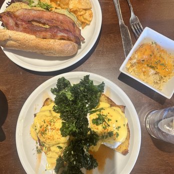 DELILAH’S - Updated April 2024 - 42 Photos & 30 Reviews - 115 N Adams ...