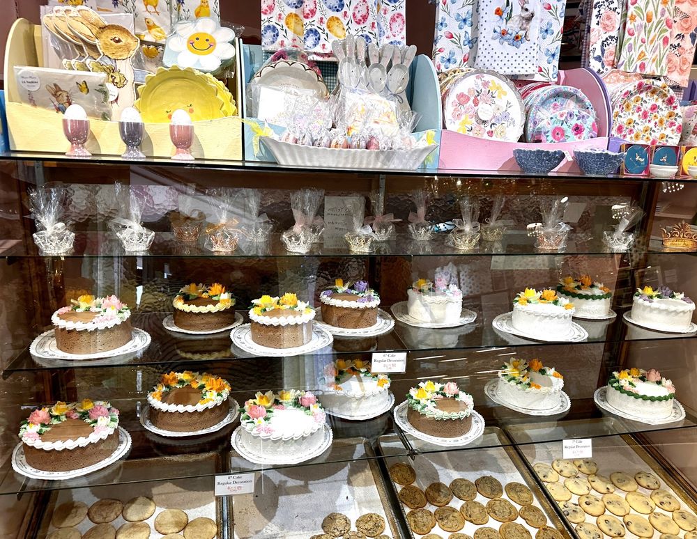 MRS. BACKER’S PASTRY SHOP - Updated September 2024 - 98 Photos & 118 ...