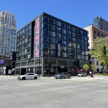 MOXY CHICAGO DOWNTOWN - Updated October 2024 - 528 Photos & 202 Reviews ...