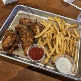 SAUCED WING BAR - Updated May 2026 - 267 Photos & 286 Reviews - 215 W ...