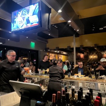 REUNION KITCHEN + DRINK - 3941 Photos & 3527 Reviews - 5775 E Santa Ana ...