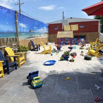 DOUGLAS DUNES - Updated October 2025 - 11 Photos - 407 E Market St ...