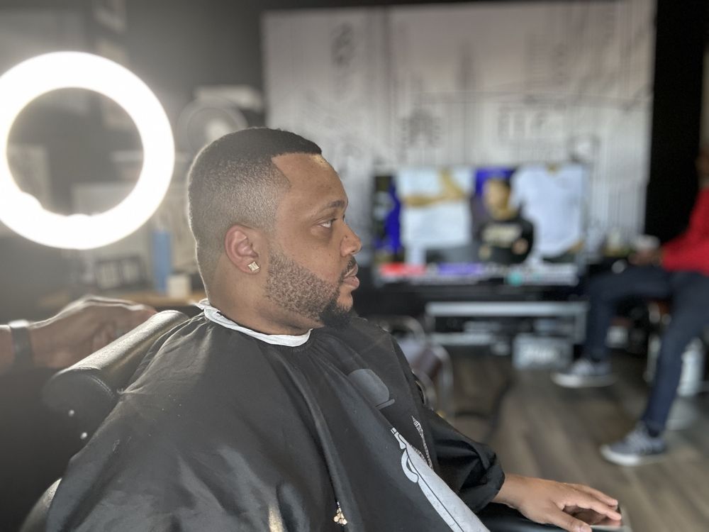 RIGHTEOUSE CUTS - Updated December 2025 - 33 Photos - 1635 Buena Vista ...