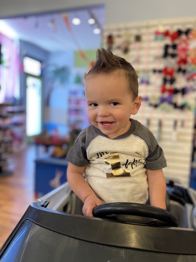 LITTLE LOCKS - Updated August 2024 - 165 Photos & 228 Reviews - 5717 La ...