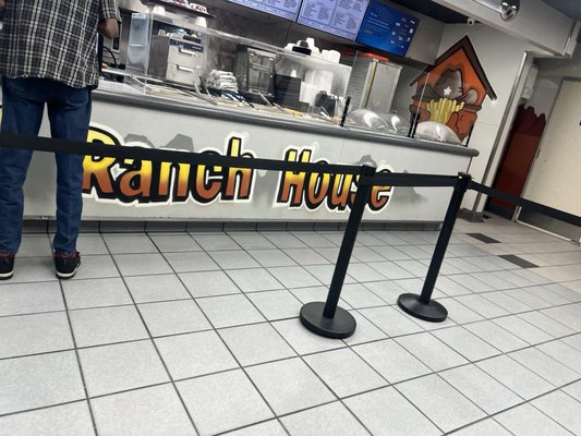 ROYAL RANCH HOUSE - Updated November 2025 - 31 Photos & 10 Reviews ...