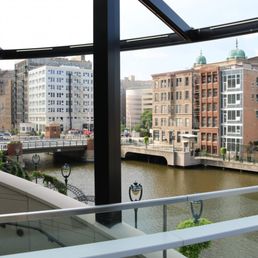 VAULT - Updated December 2025 - 91 Photos & 21 Reviews - 111 E Kilbourn ...