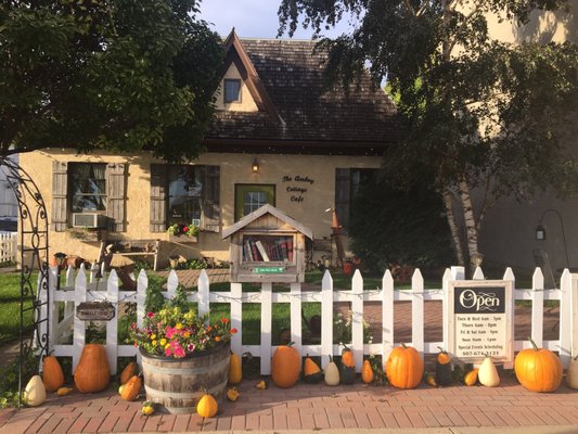 THE AMBOY COTTAGE CAFE - Updated July 2024 - 18 Photos & 31 Reviews ...