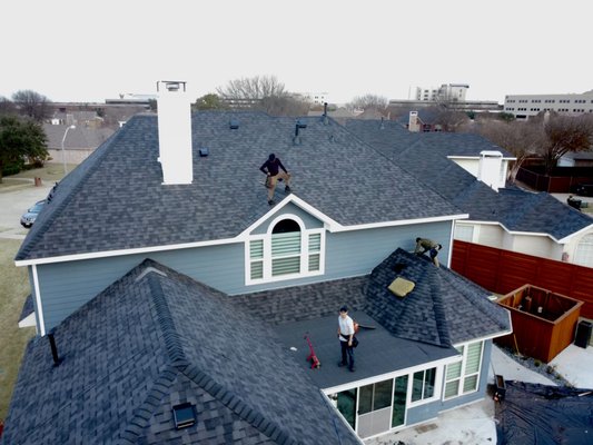 LINEAR ROOFING & GENERAL CONTRACTORS - Updated October 2025 - 81 Photos ...