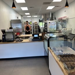 LINDEN BAKERY - Updated July 2025 - 78 Photos & 63 Reviews - 356 Morrison Plantation Pkwy ...