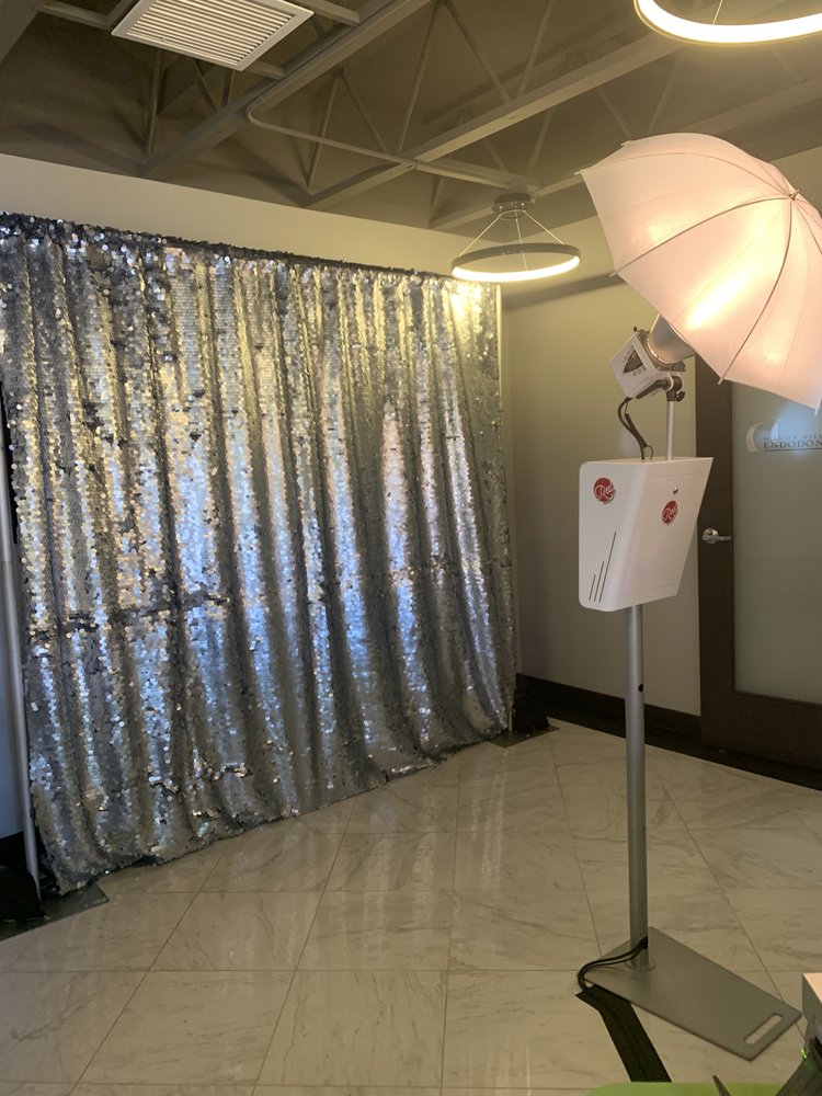 RED PHOTO BOOTH - Updated April 2025 - 12 Photos - San Diego ...