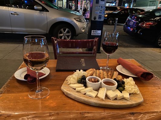 BELLE CORA - 182 Photos & 120 Reviews - 565 Green St, San Francisco ...