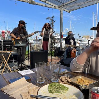 SAILING GOAT RESTAURANT - Updated May 2024 - 287 Photos & 126 Reviews ...