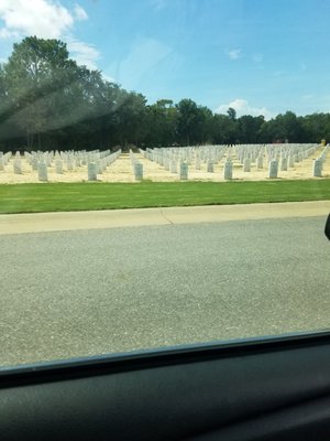 FORT BARRANCAS NATIONAL CEMETERY - Updated August 2025 - 11 Photos ...