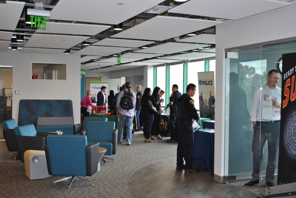 DEVRY UNIVERSITY NEWARK CAMPUS - Updated September 2025 - 67 Photos ...