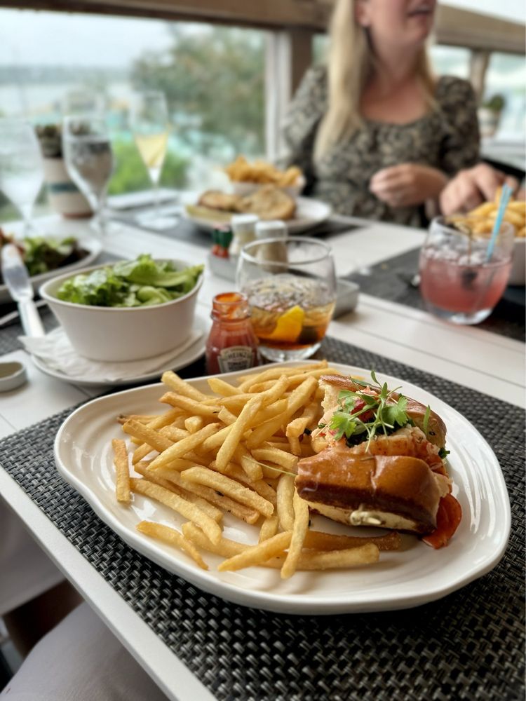 OUTER BAR - Updated January 2026 - 83 Photos & 60 Reviews - 2173 Head ...