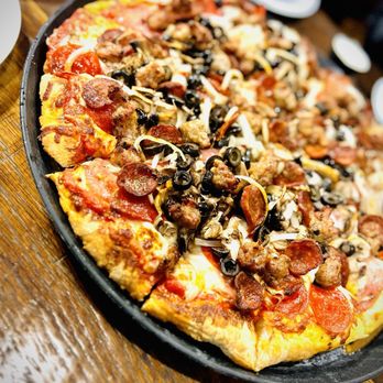 OLD TOWN PIZZA - Updated December 2024 - 569 Photos & 556 Reviews - 599 ...