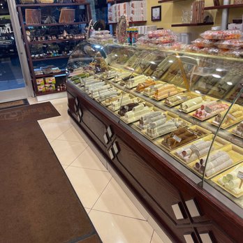 THE NUT HOUSE - Updated October 2024 - 125 Photos & 64 Reviews - 7281 W ...