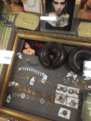 BODY JEWELRY PLUS - Updated December 2025 - 10 Photos & 45 Reviews ...