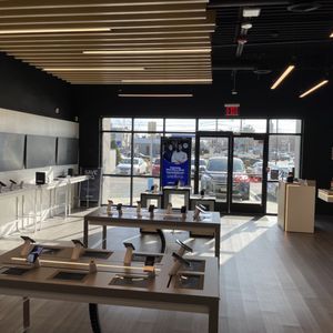 OPTIMUM - Updated December 2025 - 18 Photos & 41 Reviews - 11020 ...