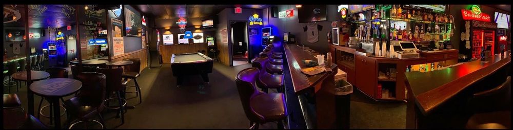 GETAWAY LOUNGE - Updated October 2025 - 18 Photos - 4745 S 96th St ...