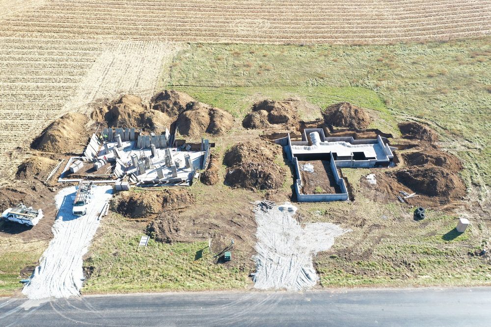 ELLER CONSTRUCTION - Updated March 2025 - 10 Photos - 1111 Trails Rd ...