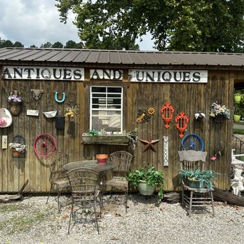 LUCKY JUNQUE - Updated November 2025 - 77 Photos & 13 Reviews - 7787 ...