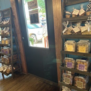 BEL TAVOLO PIZZERIA - Updated May 2025 - 50 Photos & 28 Reviews - 639 ...