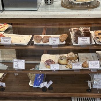 BUMBLEBERRY GIFT SHOP - Updated July 2025 - 198 Photos & 123 Reviews ...