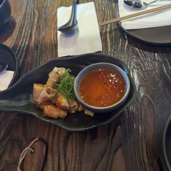 HEM KITCHEN AND BAR - Updated July 2024 - 1189 Photos & 272 Reviews ...