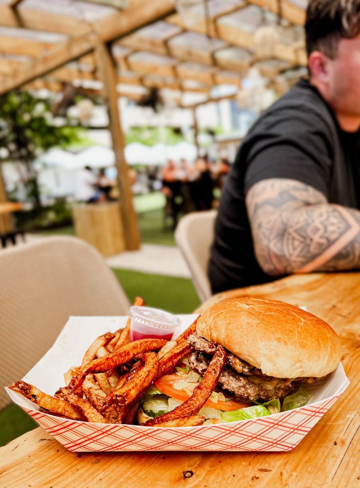 THE SHACK ON 8TH - Updated October 2025 - 464 Photos & 277 Reviews ...