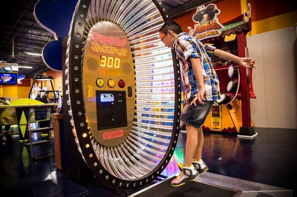 RAZZMATAZZ - Updated October 2025 - 10 Photos - 3900 S Ashland Ave ...