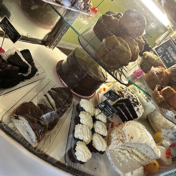 SIMPLY DELICIOUS CAFE & BAKERY - 698 Photos & 769 Reviews - 125 N ...