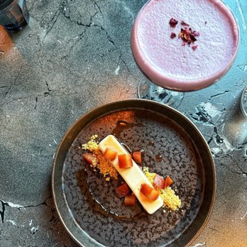 WELTON ROOM - Updated December 2025 - 1087 Photos & 332 Reviews - 2590 ...