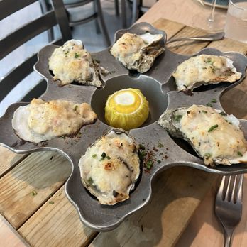 FIN & FINO - Updated July 2025 - 76 Photos & 41 Reviews - 8630 Lindholm ...