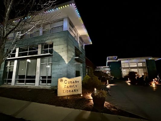CUDAHY FAMILY LIBRARY - Updated December 2025 - 96 Photos - 3500 ...